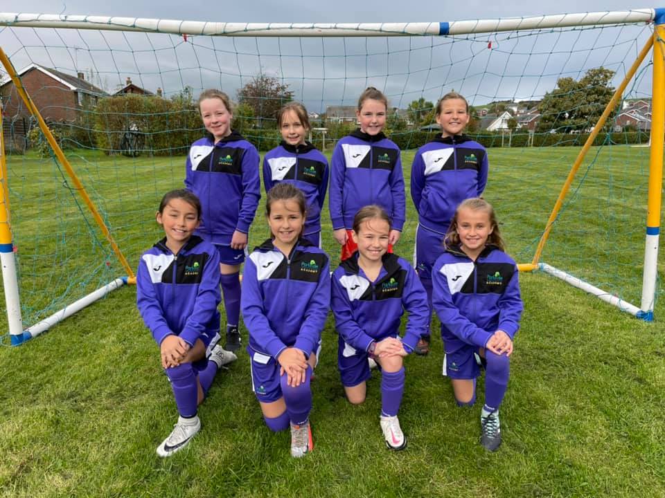 Girls Football Team – Parkside Academy